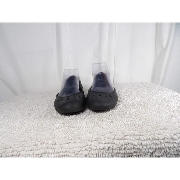 CROCS | Shoes | Crocs Womens Black Rubber Waterproof Round Toe Slip On ...